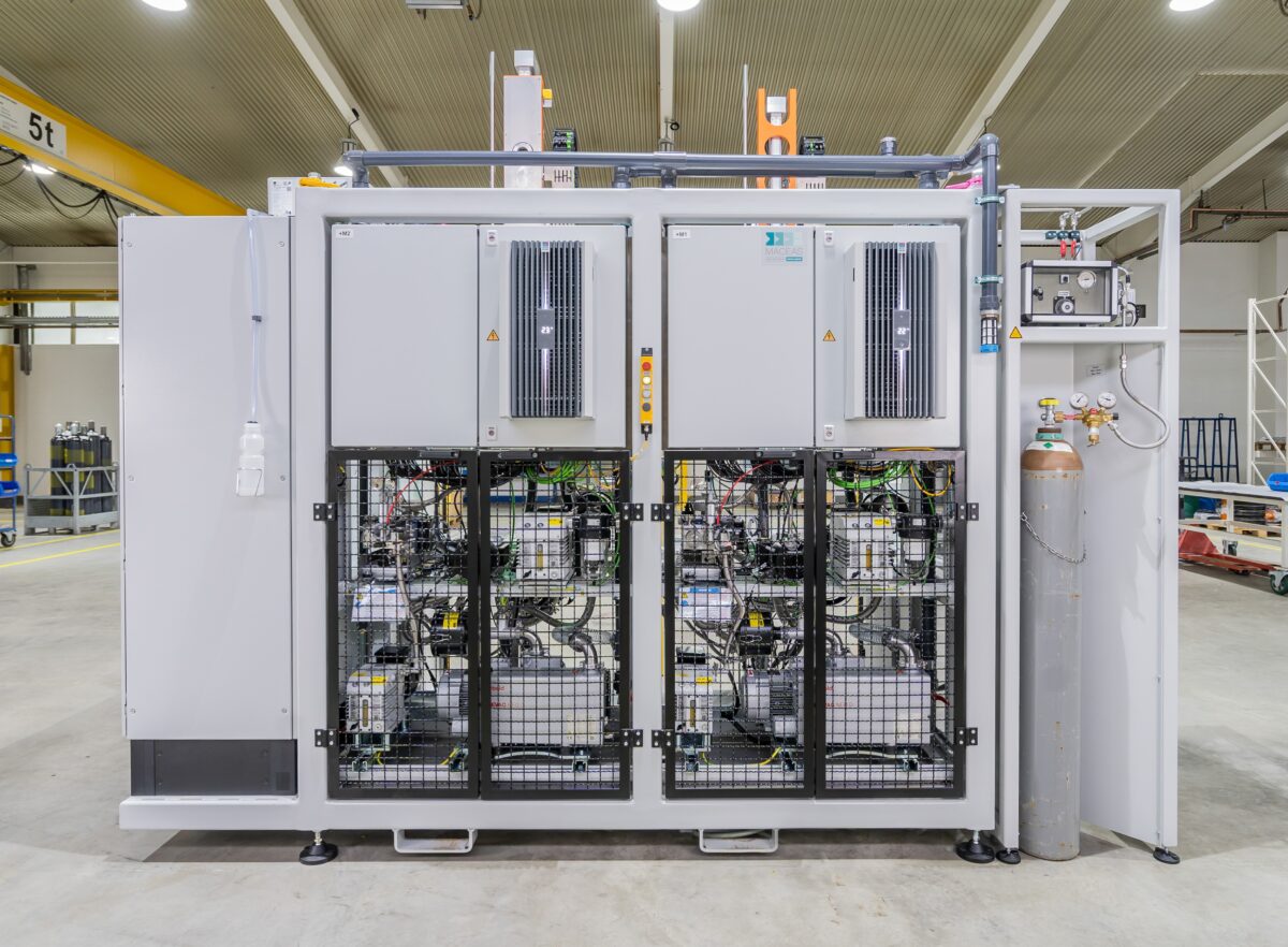 Semi-Automatic Helium Vacuum Leak Test Station for Bipolar Plates | Hyfindr